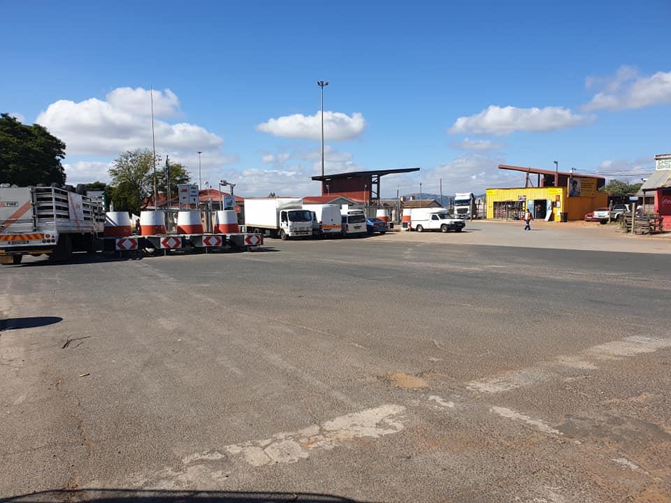 Kikilikiki.com - WolaWops! [Place Viewer]